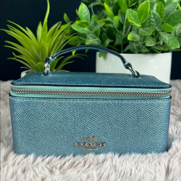 Coach | Bags | Coach F37568 Metallic Sky Blue Crossgrain Leather Vanity ...